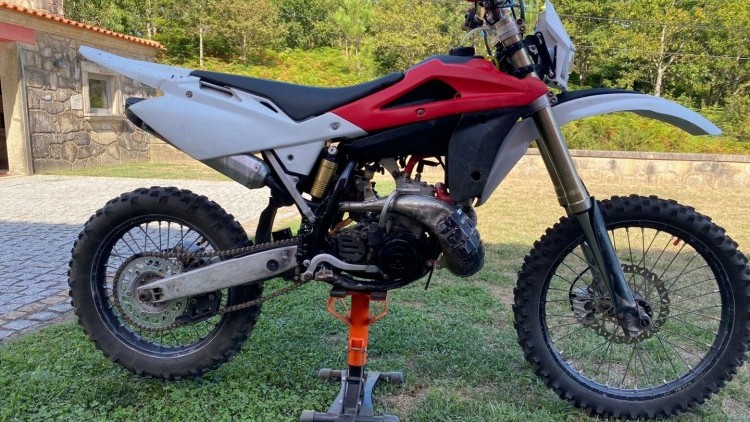 Husqvarna WR 250 | Wagen Motor